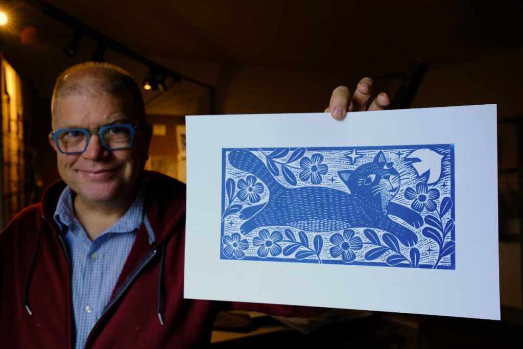 Blue Cat Woodcut – KenSwinson.com